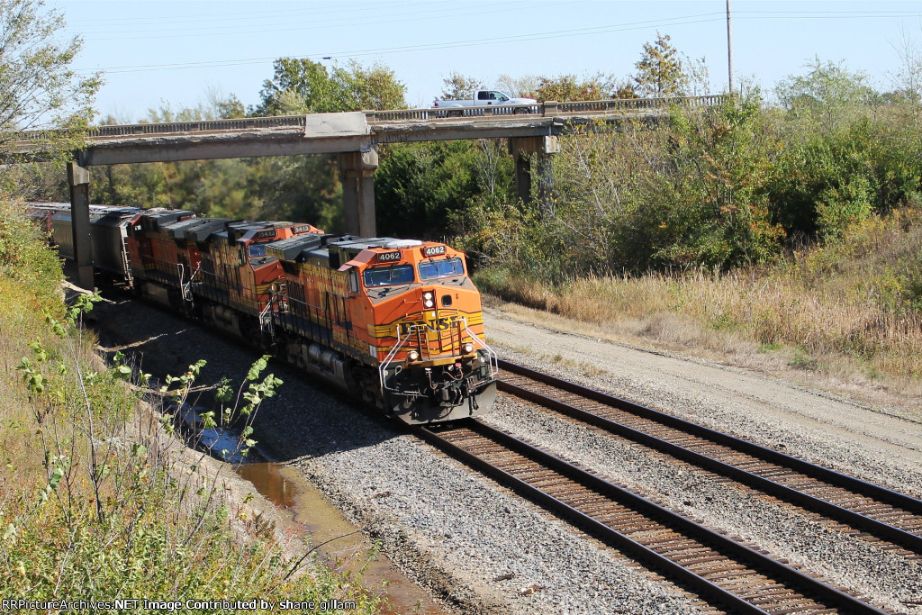 BNSF 4062 leads a grain train westbound from the lookout point.